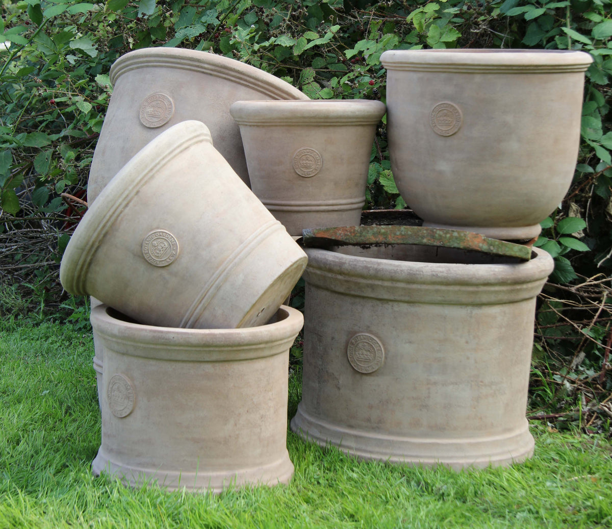 Palm House Kew Frostproof Terracotta Planter - X Large – TERRACE & GARDEN